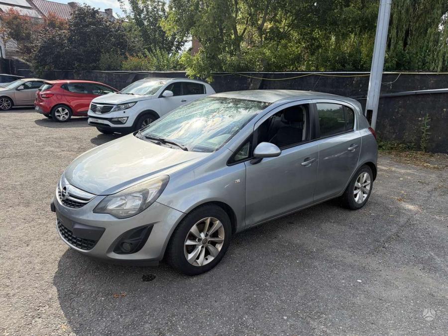 Pelēks Opel Corsa 2014 Ukmergė, ar dzinēja tilpumu 1.30 L un nobraukumu 225 tūkst. km par 1650 €, foto 1 vietnē AUTOMOTO.COM.LV