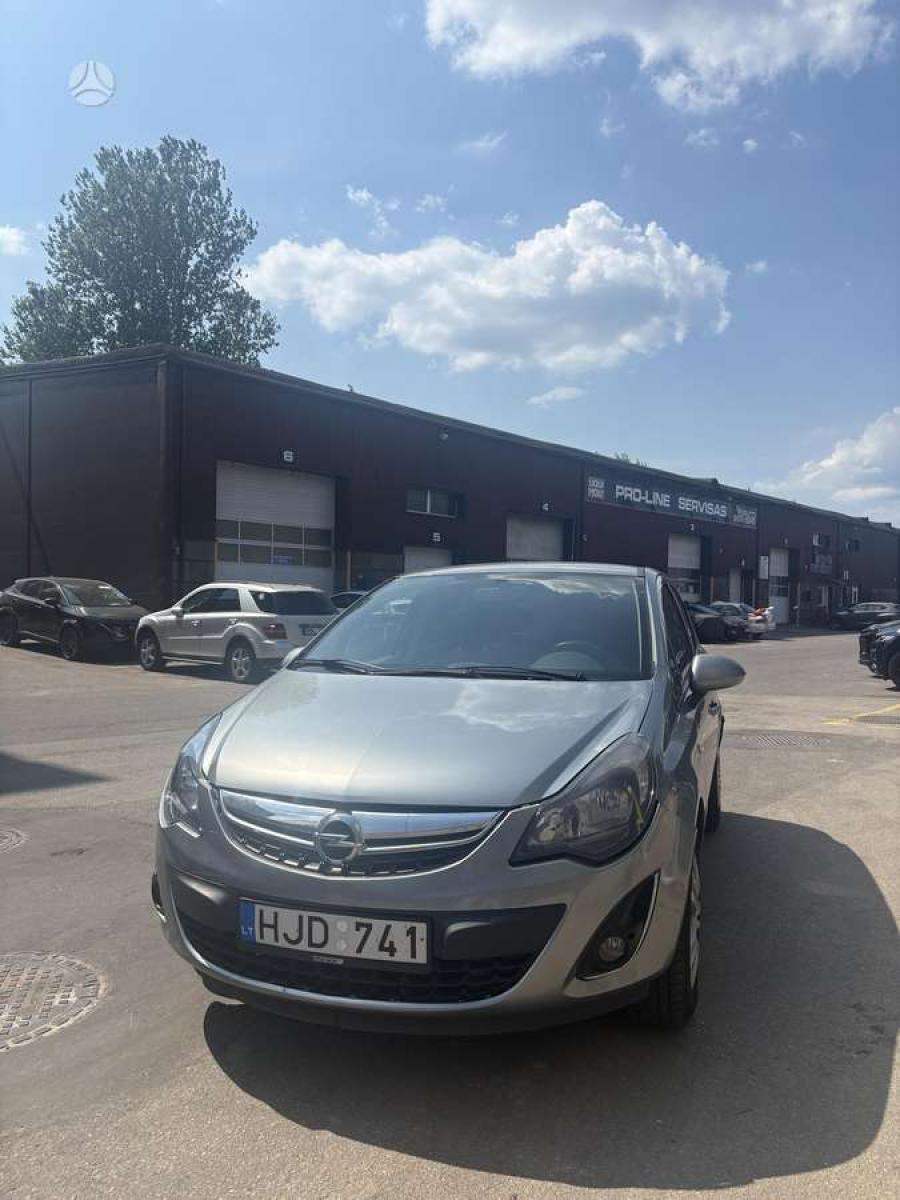 Grey Opel Corsa 2014 in Vilnius, with an engine capacity of 1.25 L and mileage of 201 thousand km for 1200 €, photo 1 on AUTOMOTO.COM.LV
