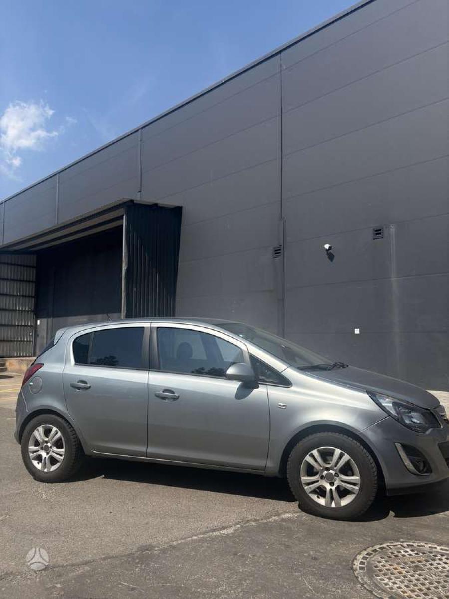 Grey Opel Corsa 2014 in Vilnius, with an engine capacity of 1.25 L and mileage of 201 thousand km for 1200 €, photo 5 on AUTOMOTO.COM.LV