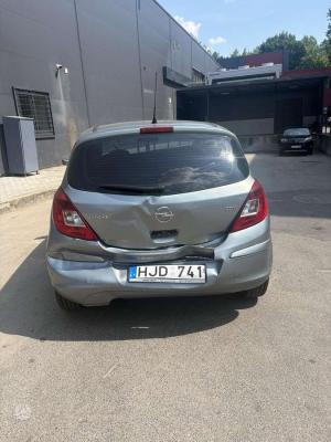 Grey Opel Corsa 2014 in Vilnius, with an engine capacity of 1.25 L and mileage of 201 thousand km for 1200 €, photo 21 on AUTOMOTO.COM.LV