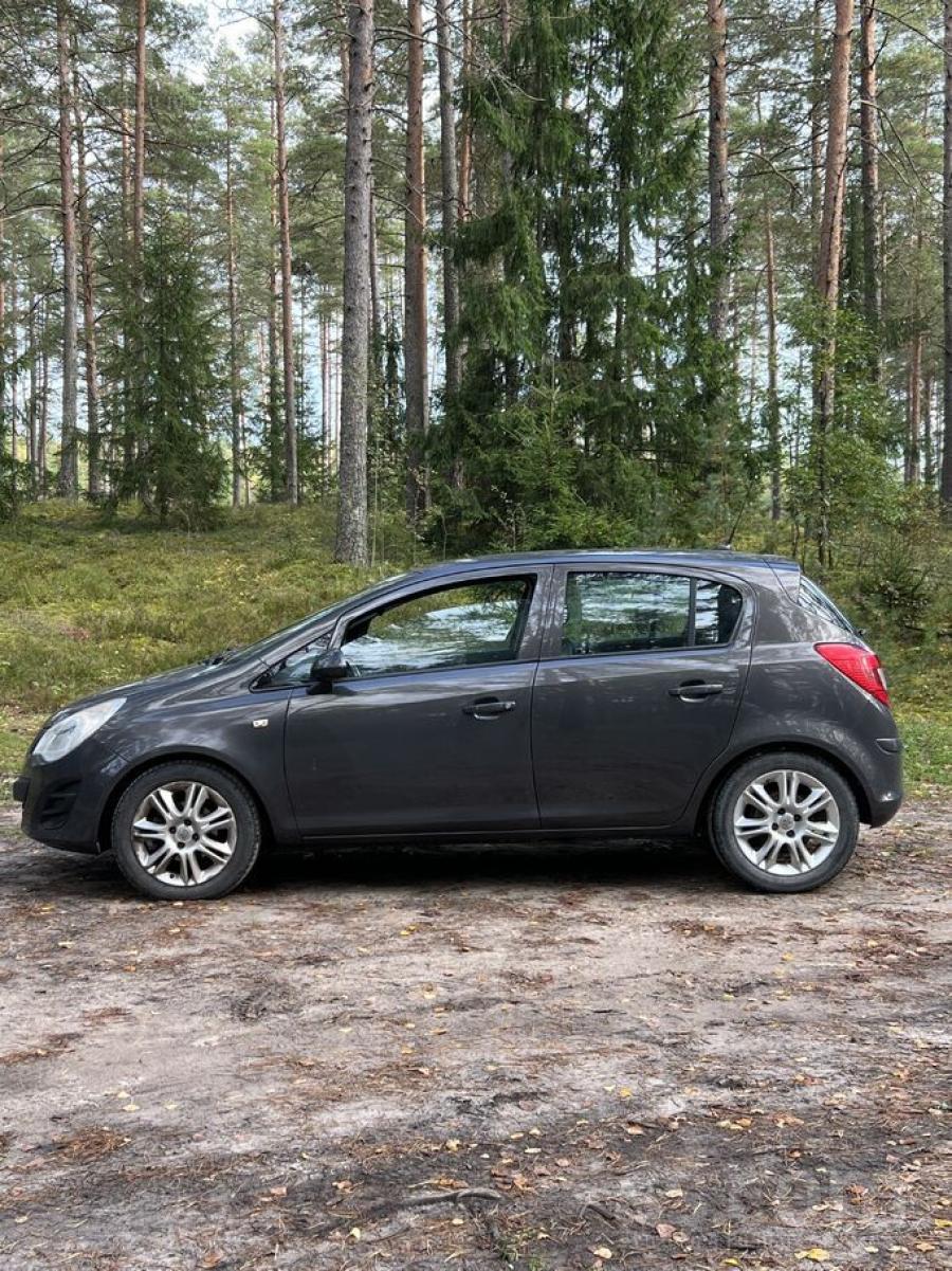 Pelēks Opel Corsa 2014 Rīga, ar dzinēja tilpumu 1.40 L un nobraukumu 110 tūkst. km par 4350 €, foto 6 vietnē AUTOMOTO.COM.LV