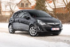 Grey Opel Corsa 2015 in Jelgava, with an engine capacity of 1.20 L and mileage of 202 thousand km for 4390 €, photo 2 on AUTOMOTO.COM.LV