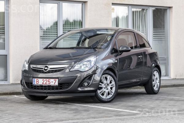 Grey Opel Corsa 2015 in Jelgava, with an engine capacity of 1.20 L and mileage of 202 thousand km for 4290 €, photo 3 on AUTOMOTO.COM.LV