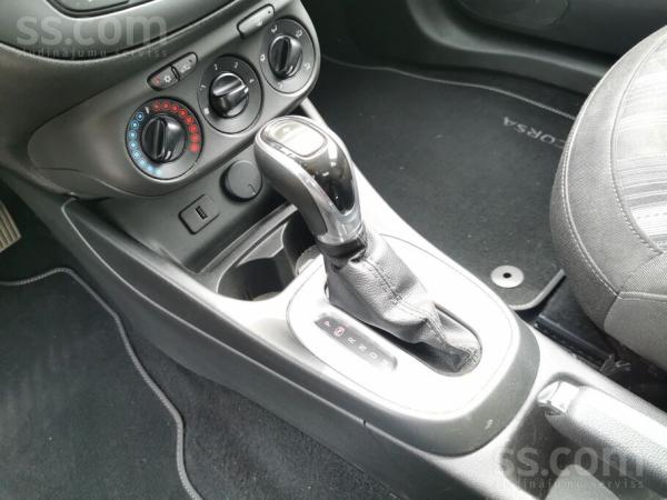 Grey Opel Corsa 2015 in Riga, with an engine capacity of 1.40 L and mileage of 159 thousand km for 6450 €, photo 5 on AUTOMOTO.COM.LV