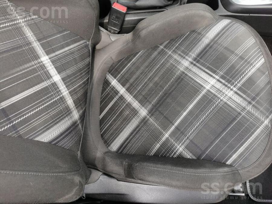 Pelēks Opel Corsa 2015 Rīga, ar dzinēja tilpumu 1.40 L un nobraukumu 159 tūkst. km par 6450 €, foto 10 vietnē AUTOMOTO.COM.LV