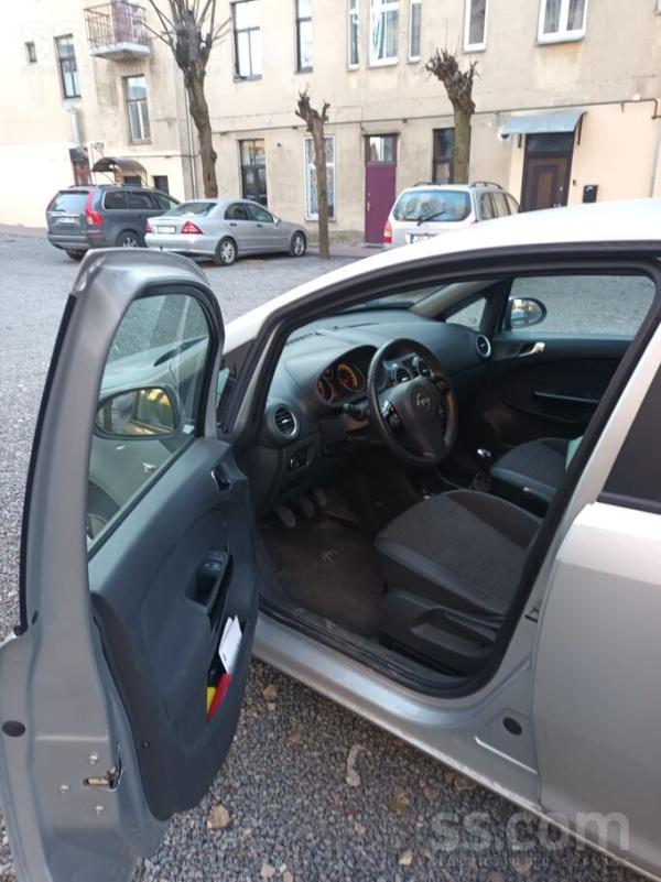 Pelēks Opel Corsa 2015 Rīga, ar dzinēja tilpumu 1.30 L un nobraukumu 250 tūkst. km par 2100 €, foto 6 vietnē AUTOMOTO.COM.LV