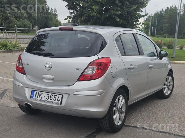 Pelēks Opel Corsa 2015 Rīga, ar dzinēja tilpumu 1.30 L un nobraukumu 249 tūkst. km par 2900 €, foto 3 vietnē AUTOMOTO.COM.LV
