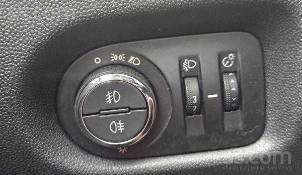 Pelēks Opel Corsa 2015 Rīga, ar dzinēja tilpumu 1.30 L un nobraukumu 249 tūkst. km par 2900 €, foto 9 vietnē AUTOMOTO.COM.LV
