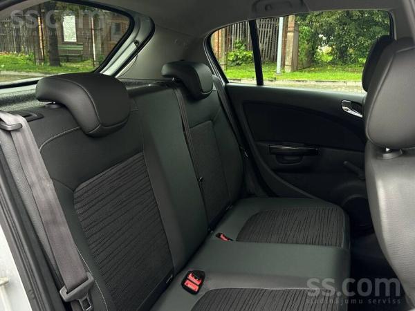 Grey Opel Corsa 2015 in Jelgava, with an engine capacity of 1.30 L and mileage of 249 thousand km for 3350 €, photo 8 on AUTOMOTO.COM.LV