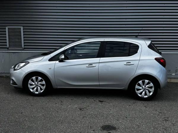 Grey Opel Corsa 2017 in Riga, with an engine capacity of 1.40 L and mileage of 93 thousand km for 8400 €, photo 2 on AUTOMOTO.COM.LV