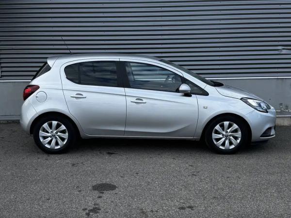 Grey Opel Corsa 2017 in Riga, with an engine capacity of 1.40 L and mileage of 93 thousand km for 8400 €, photo 6 on AUTOMOTO.COM.LV