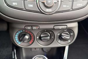 Pelēks Opel Corsa 2017 Kauņa, ar dzinēja tilpumu 1.25 L un nobraukumu 175 tūkst. km par 3999 €, foto 19 vietnē AUTOMOTO.COM.LV