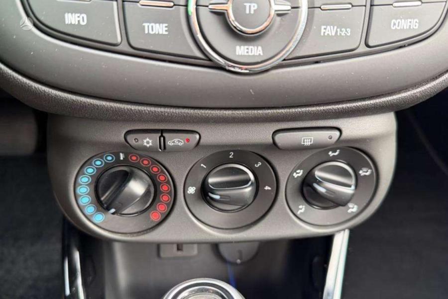 Pelēks Opel Corsa 2017 Kauņa, ar dzinēja tilpumu 1.25 L un nobraukumu 175 tūkst. km par 3999 €, foto 19 vietnē AUTOMOTO.COM.LV