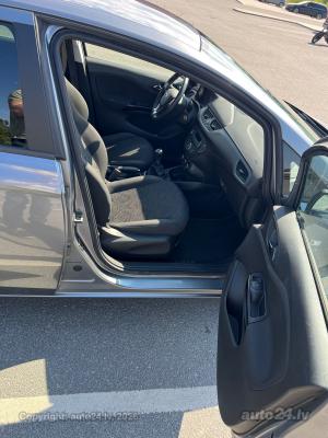 Grey Opel Corsa 2018 in Tallinn, with an engine capacity of 1.40 L and mileage of 95 thousand km for 6500 €, photo 11 on AUTOMOTO.COM.LV