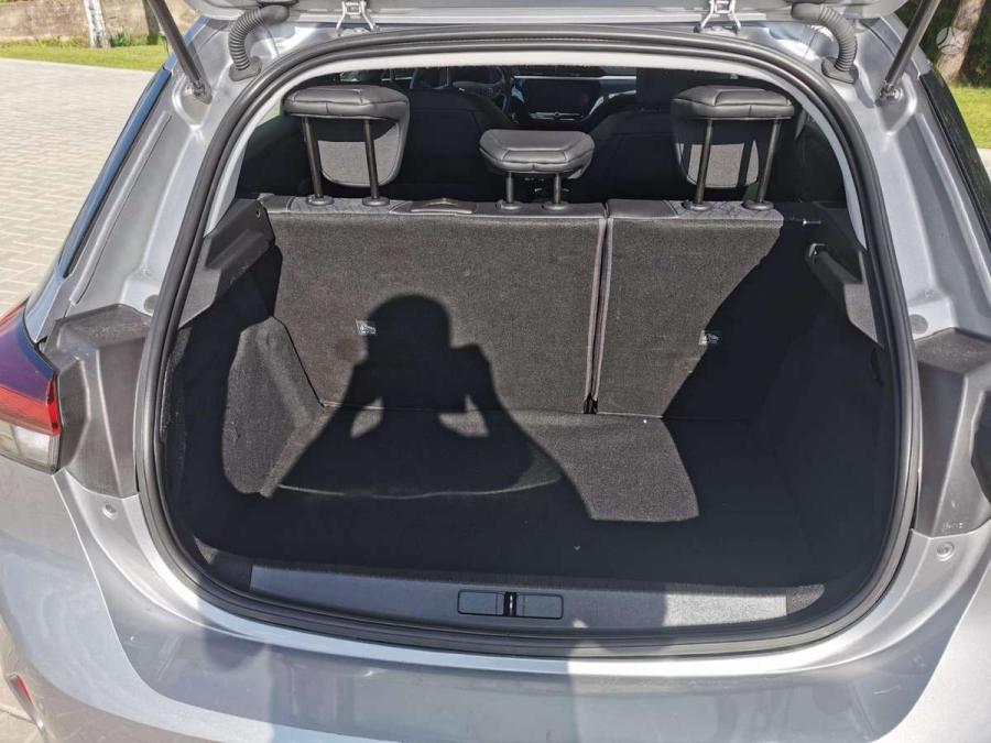Grey Opel Corsa 2021 in Kaunas, with an engine capacity of 1.20 L and mileage of 84 thousand km for 8150 €, photo 20 on AUTOMOTO.COM.LV