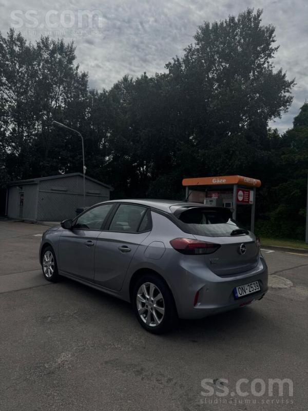 Grey Opel Corsa 2022 in Riga, with an engine capacity of 1.20 L and mileage of 36 thousand km for 10950 €, photo 4 on AUTOMOTO.COM.LV