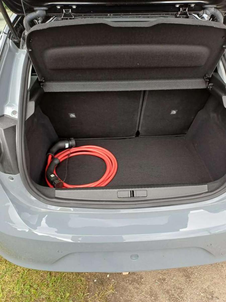Pelēks Opel Corsa 2024 Panevēža, ar dzinēja tilpumu 0.00 L un nobraukumu 6 tūkst. km par 16000 €, foto 9 vietnē AUTOMOTO.COM.LV