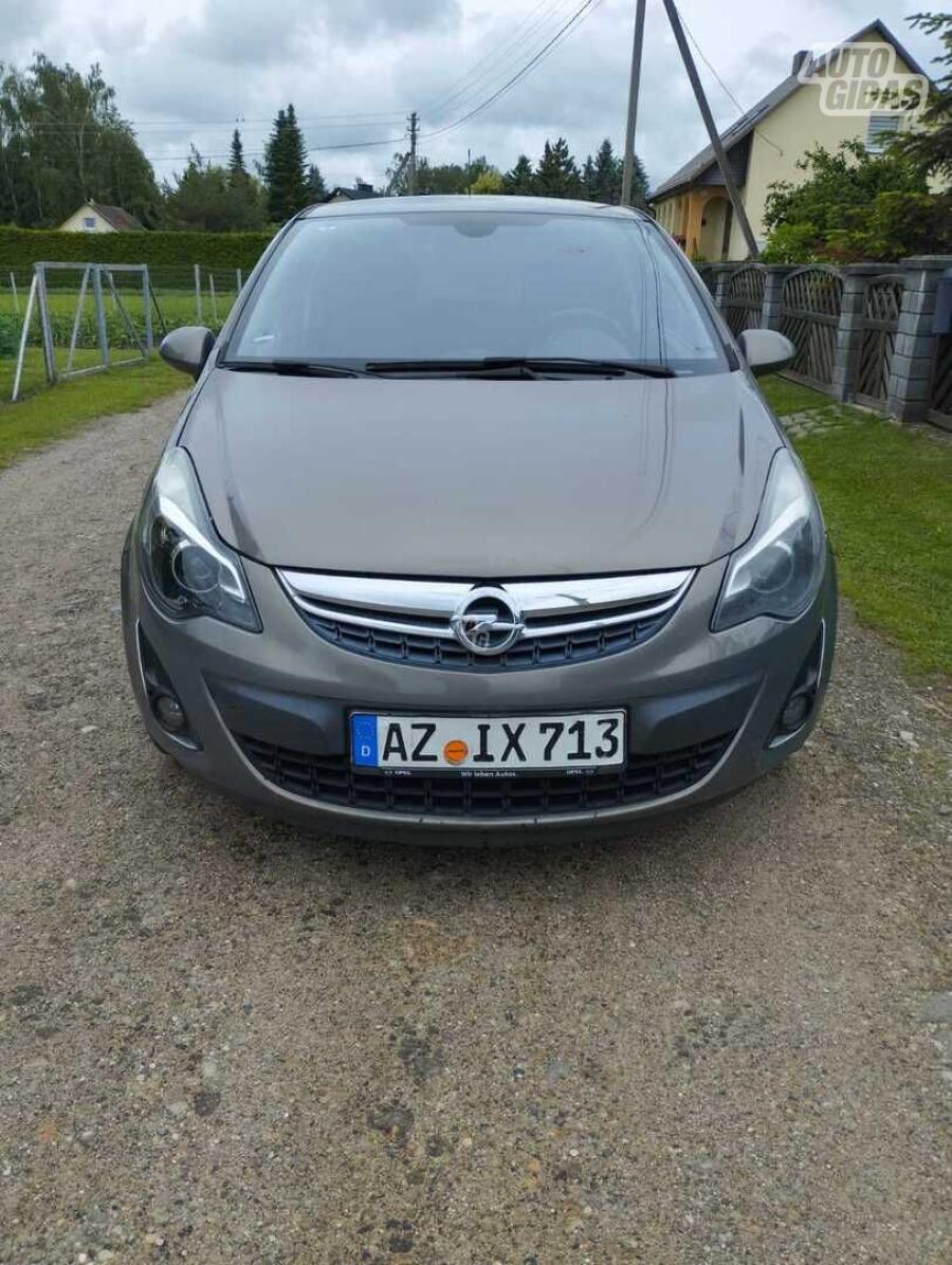 Grey Opel Corsa 2011 in Marijampole, with an engine capacity of 1.70 L and mileage of 247 thousand km for 2399 €, photo 3 on AUTOMOTO.COM.LV