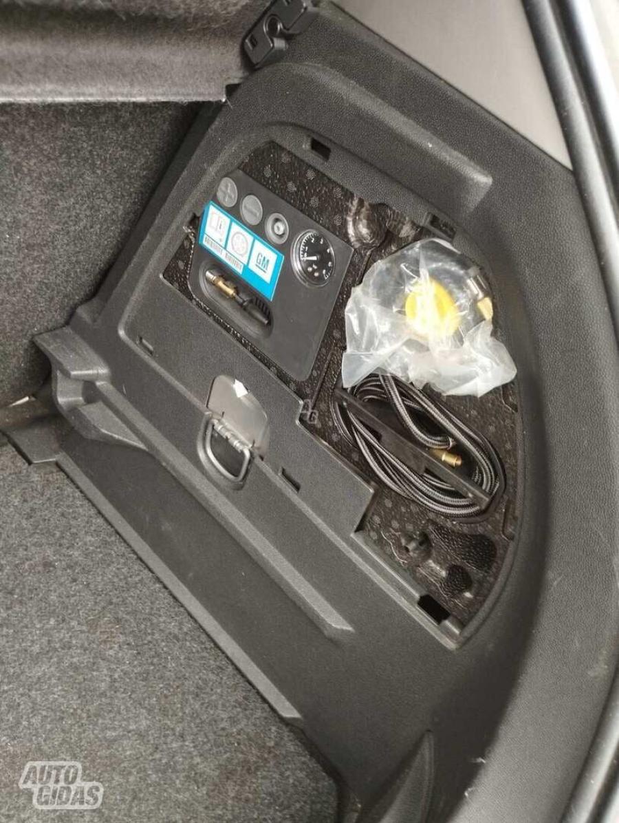 Grey Opel Corsa 2011 in Marijampole, with an engine capacity of 1.70 L and mileage of 247 thousand km for 2399 €, photo 10 on AUTOMOTO.COM.LV