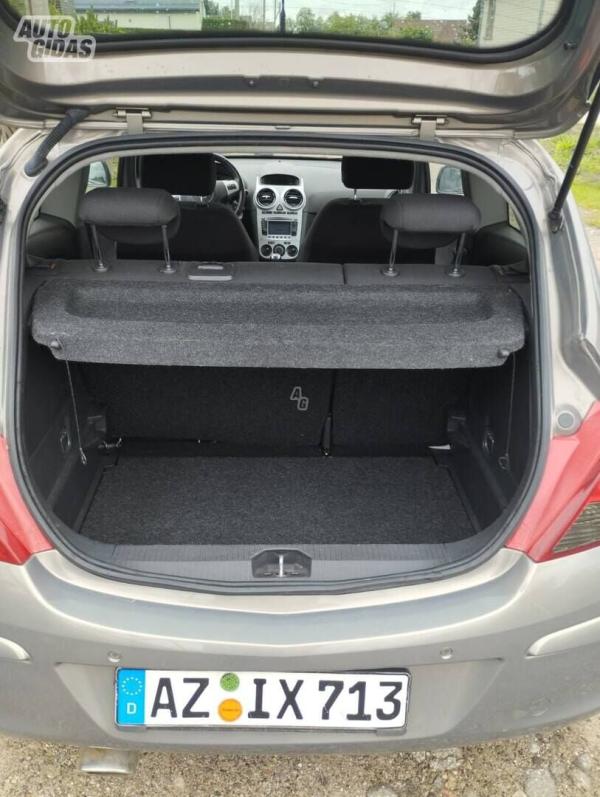 Grey Opel Corsa 2011 in Marijampole, with an engine capacity of 1.70 L and mileage of 247 thousand km for 2399 €, photo 4 on AUTOMOTO.COM.LV