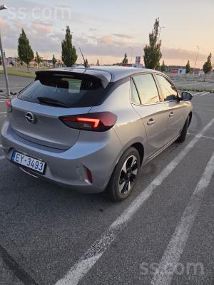 Grey Opel Corsa 2021 in Riga, with an engine capacity of 0.00 L and mileage of 102 thousand km for 12500 €, photo 3 on AUTOMOTO.COM.LV