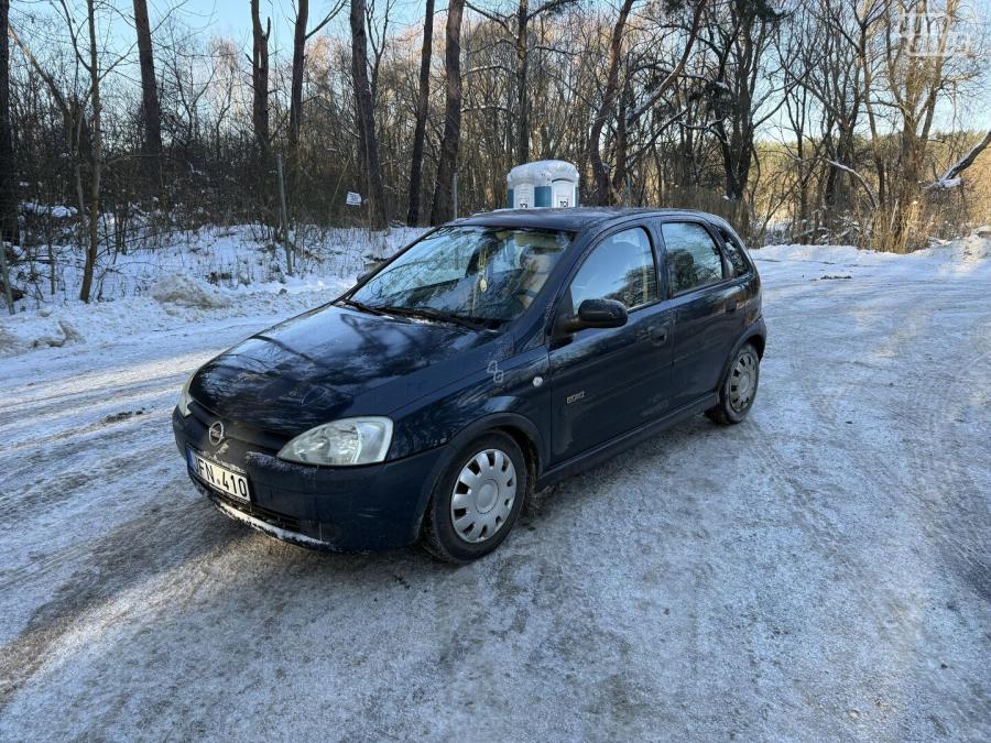 Opel Corsa 2001 in Ukmerge, with an engine capacity of 1.20 L and mileage of 179 thousand km for 1000 €, photo 1 on AUTOMOTO.COM.LV