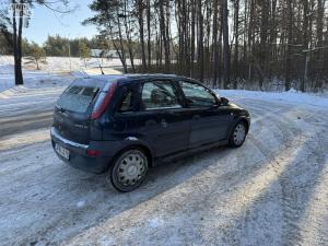 Opel Corsa 2001 in Ukmerge, with an engine capacity of 1.20 L and mileage of 179 thousand km for 1000 €, photo 4 on AUTOMOTO.COM.LV