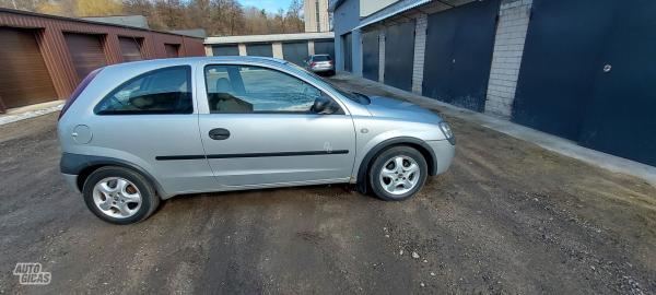 Opel Corsa 2001 in Prienai, with an engine capacity of 1.00 L and mileage of 160 thousand km for 850 €, photo 2 on AUTOMOTO.COM.LV