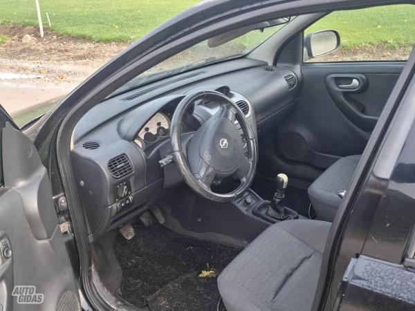 Opel Corsa 2002 Šauļi, ar dzinēja tilpumu 1.70 L un nobraukumu 254 tūkst. km par 350 €, foto 4 vietnē AUTOMOTO.COM.LV