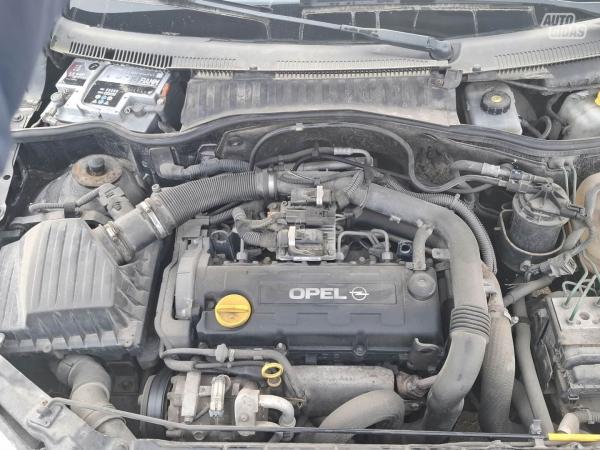 Opel Corsa 2002 Šauļi, ar dzinēja tilpumu 1.70 L un nobraukumu 254 tūkst. km par 350 €, foto 9 vietnē AUTOMOTO.COM.LV