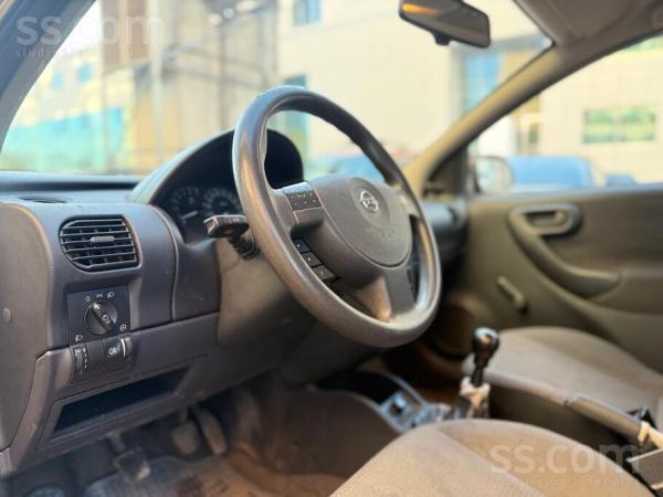 Опель Корса 2003 в Рига, объемом двигателя 1.20 л и пробегом 0 тыс. км за 1300 €, фото 4 на AUTOMOTO.COM.LV