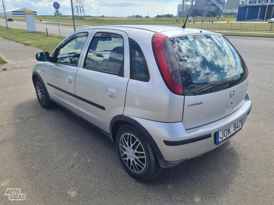 Opel Corsa 2004 in Klaipeda, with an engine capacity of 1.20 L and mileage of 286 thousand km for 1100 €, photo 1 on AUTOMOTO.COM.LV