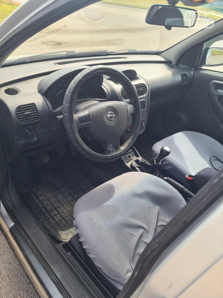 Opel Corsa 2004 in Klaipeda, with an engine capacity of 1.20 L and mileage of 286 thousand km for 1100 €, photo 7 on AUTOMOTO.COM.LV