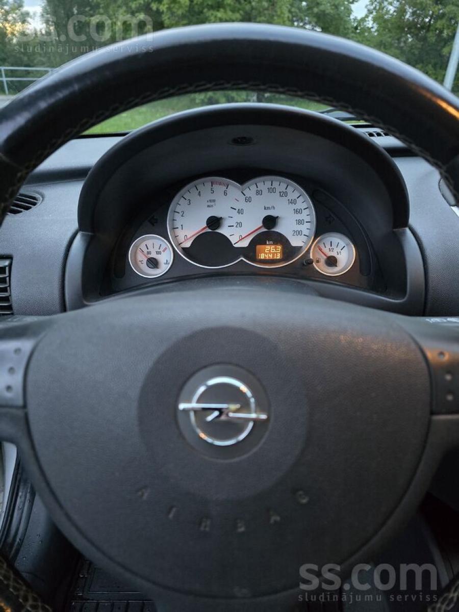 Opel Corsa 2004 Rēzekne, ar dzinēja tilpumu 1.30 L un nobraukumu 184 tūkst. km par 1700 €, foto 12 vietnē AUTOMOTO.COM.LV
