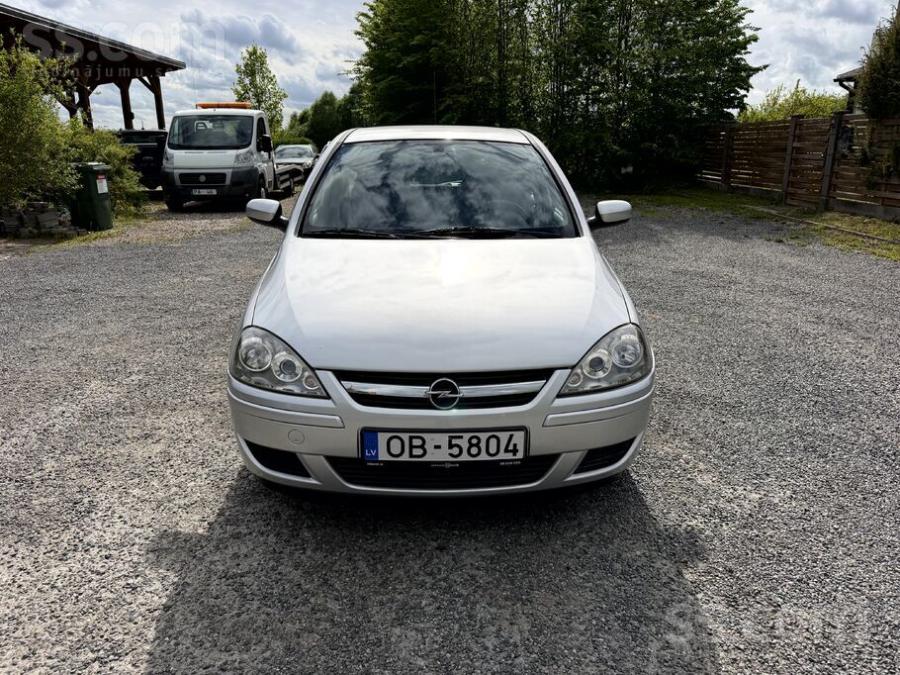 Opel Corsa 2006 in Saldus, with an engine capacity of 1.30 L and mileage of 171 thousand km for 1950 €, photo 3 on AUTOMOTO.COM.LV
