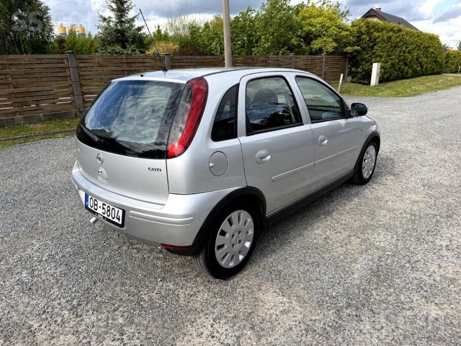 Opel Corsa 2006 in Saldus, with an engine capacity of 1.30 L and mileage of 171 thousand km for 1950 €, photo 6 on AUTOMOTO.COM.LV