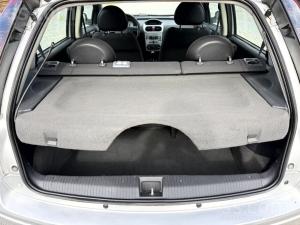 Opel Corsa 2006 in Saldus, with an engine capacity of 1.30 L and mileage of 171 thousand km for 1950 €, photo 15 on AUTOMOTO.COM.LV