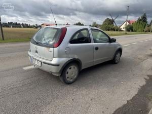 Opel Corsa 2006 Panevēža, ar dzinēja tilpumu 1.20 L un nobraukumu 300 tūkst. km par 400 €, foto 4 vietnē AUTOMOTO.COM.LV