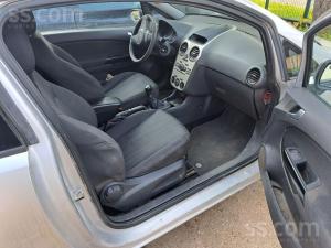 Opel Corsa 2007 in Bauska, with an engine capacity of 1.30 L and mileage of 286 thousand km for 800 €, photo 6 on AUTOMOTO.COM.LV