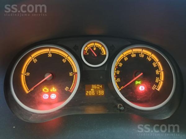 Opel Corsa 2007 in Bauska, with an engine capacity of 1.30 L and mileage of 286 thousand km for 800 €, photo 9 on AUTOMOTO.COM.LV