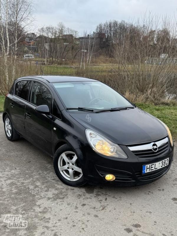 Opel Corsa 2007 in Siauliai, with an engine capacity of 1.40 L and mileage of 214 thousand km for 1250 €, photo 2 on AUTOMOTO.COM.LV
