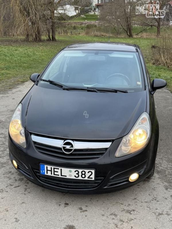 Opel Corsa 2007 in Siauliai, with an engine capacity of 1.40 L and mileage of 214 thousand km for 1250 €, photo 6 on AUTOMOTO.COM.LV