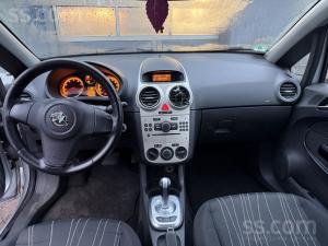 Opel Corsa 2007 in Riga, with an engine capacity of 1.20 L and mileage of 187 thousand km for 1700 €, photo 6 on AUTOMOTO.COM.LV