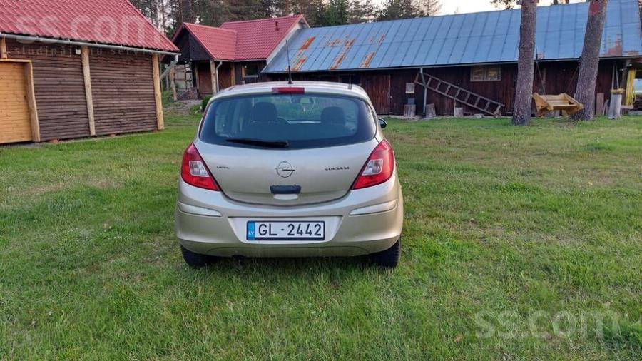 Opel Corsa 2007 in Valka, with an engine capacity of 1.40 L and mileage of 259 thousand km for 490 €, photo 1 on AUTOMOTO.COM.LV