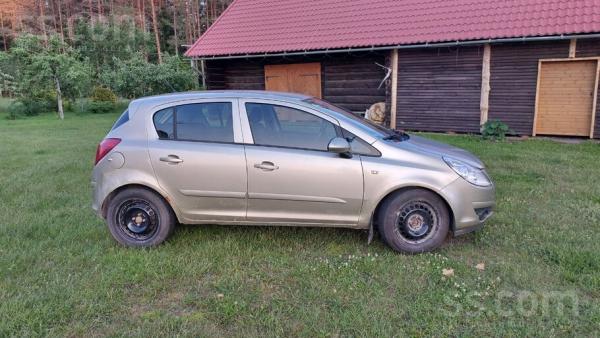 Opel Corsa 2007 Valka, ar dzinēja tilpumu 1.40 L un nobraukumu 259 tūkst. km par 490 €, foto 4 vietnē AUTOMOTO.COM.LV