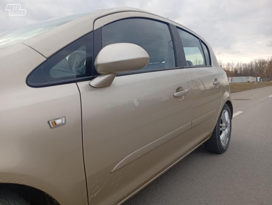 Opel Corsa 2007 Šauļi, ar dzinēja tilpumu 1.40 L un nobraukumu 101 tūkst. km par 1950 €, foto 11 vietnē AUTOMOTO.COM.LV