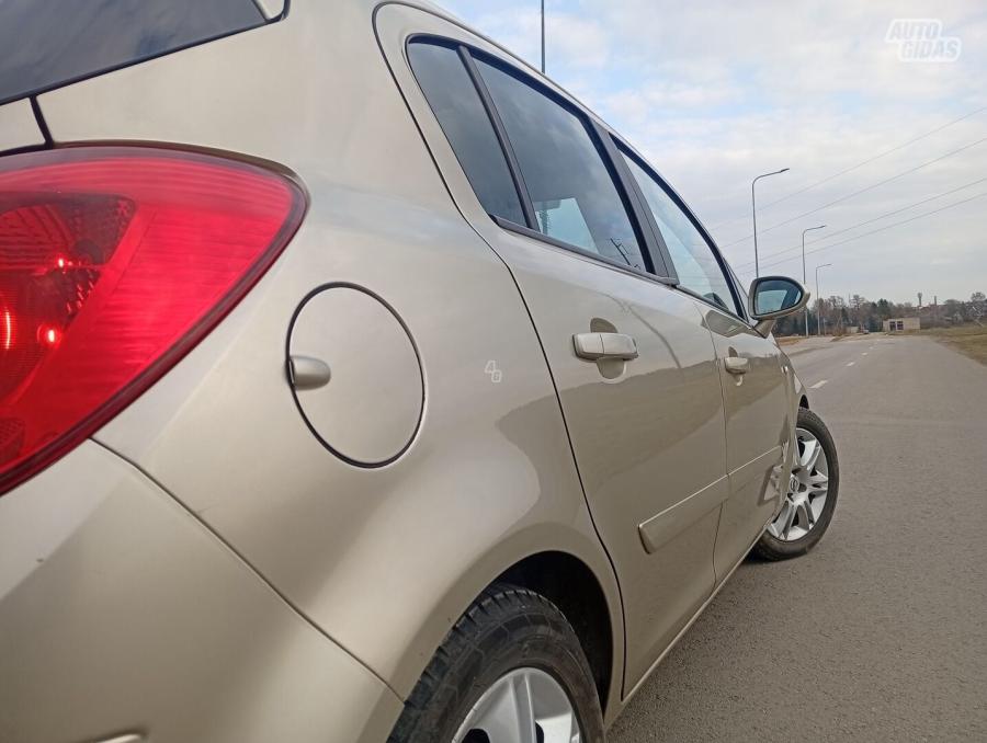 Opel Corsa 2007 Šauļi, ar dzinēja tilpumu 1.40 L un nobraukumu 101 tūkst. km par 1950 €, foto 12 vietnē AUTOMOTO.COM.LV
