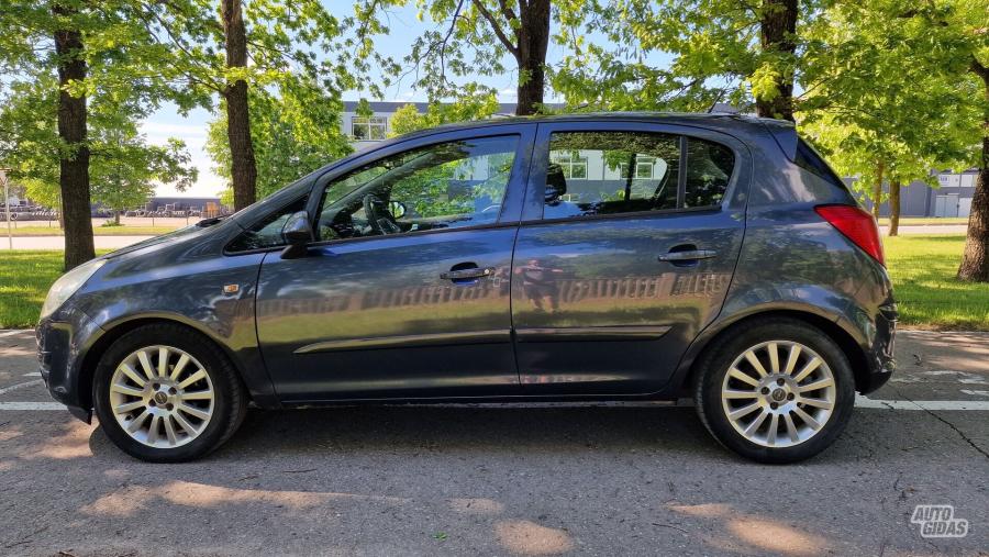 Opel Corsa 2007 Šauļi, ar dzinēja tilpumu 1.00 L un nobraukumu 200 tūkst. km par 1250 €, foto 4 vietnē AUTOMOTO.COM.LV