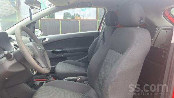 Opel Corsa 2007 in Riga, with an engine capacity of 1.20 L and mileage of 205 thousand km for 990 €, photo 10 on AUTOMOTO.COM.LV