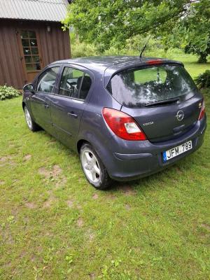 Opel Corsa 2007 in Siauliai, with an engine capacity of 1.25 L and mileage of 164 thousand km for 1400 €, photo 3 on AUTOMOTO.COM.LV